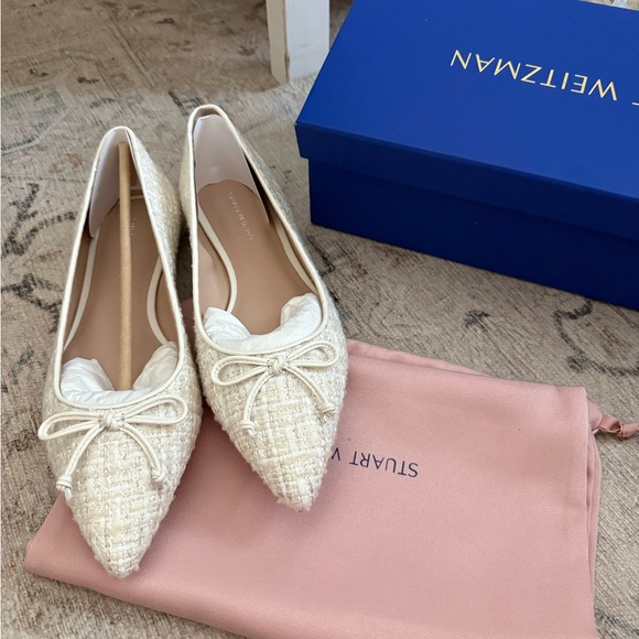 Stuart Weitzman | Shoes | Stuart Weitzman Textured Cream Flats Gabby ...